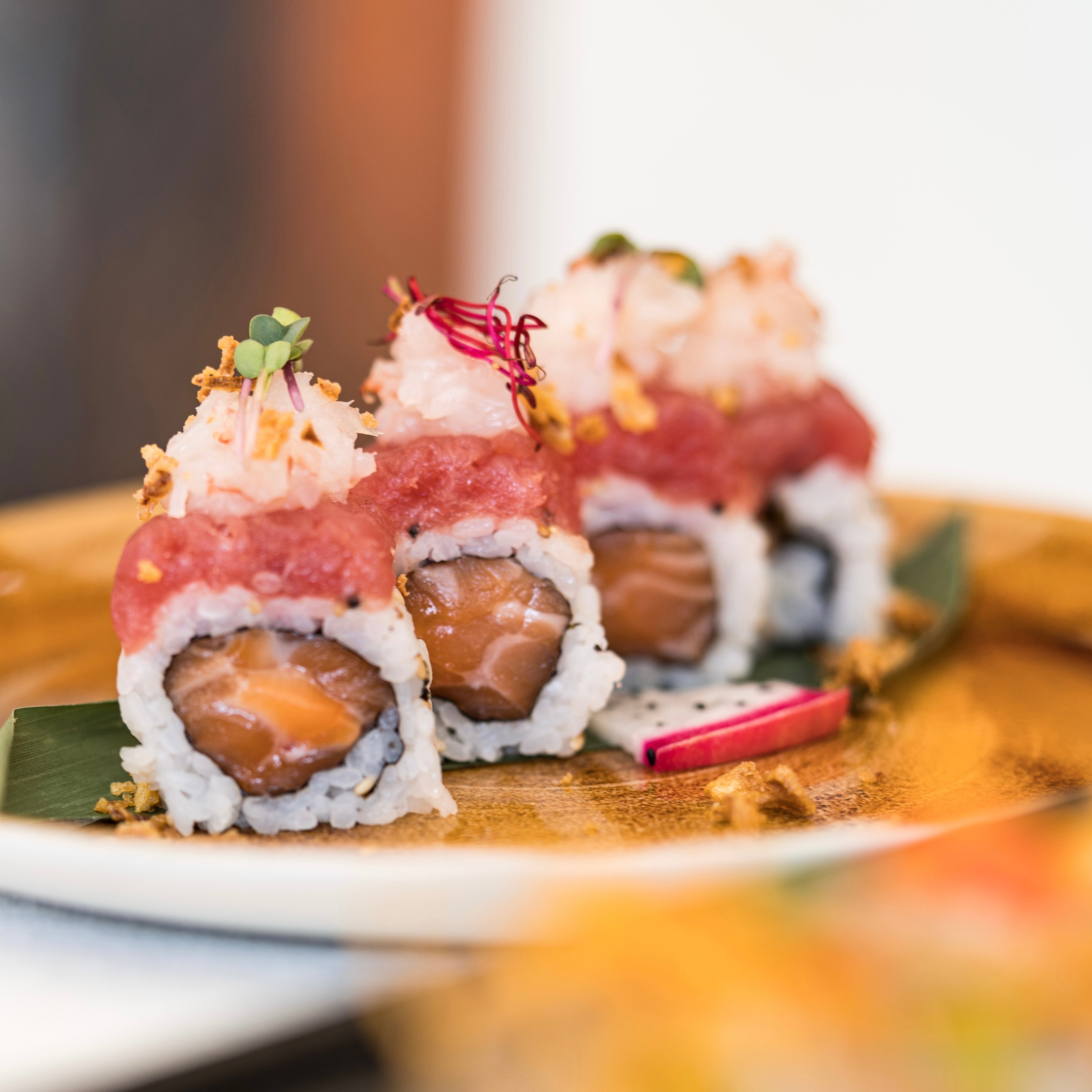 Nikky Sushi Rolls – DELUXY